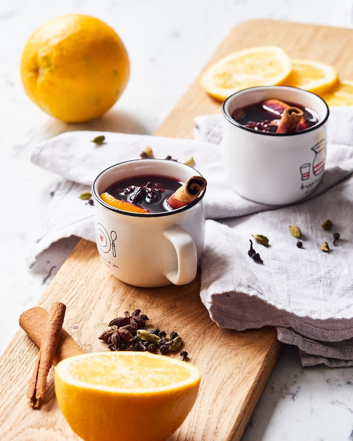Traditional Spicy Gluhwein [Video] - Delice Recipes