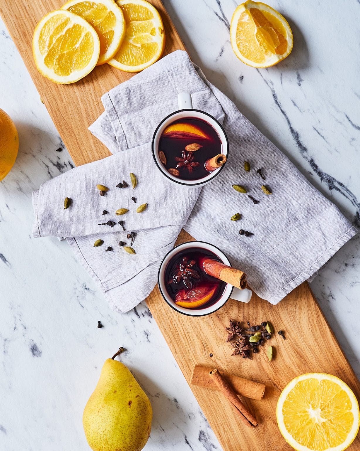 Traditional Spicy Gluhwein [Video] - Delice Recipes