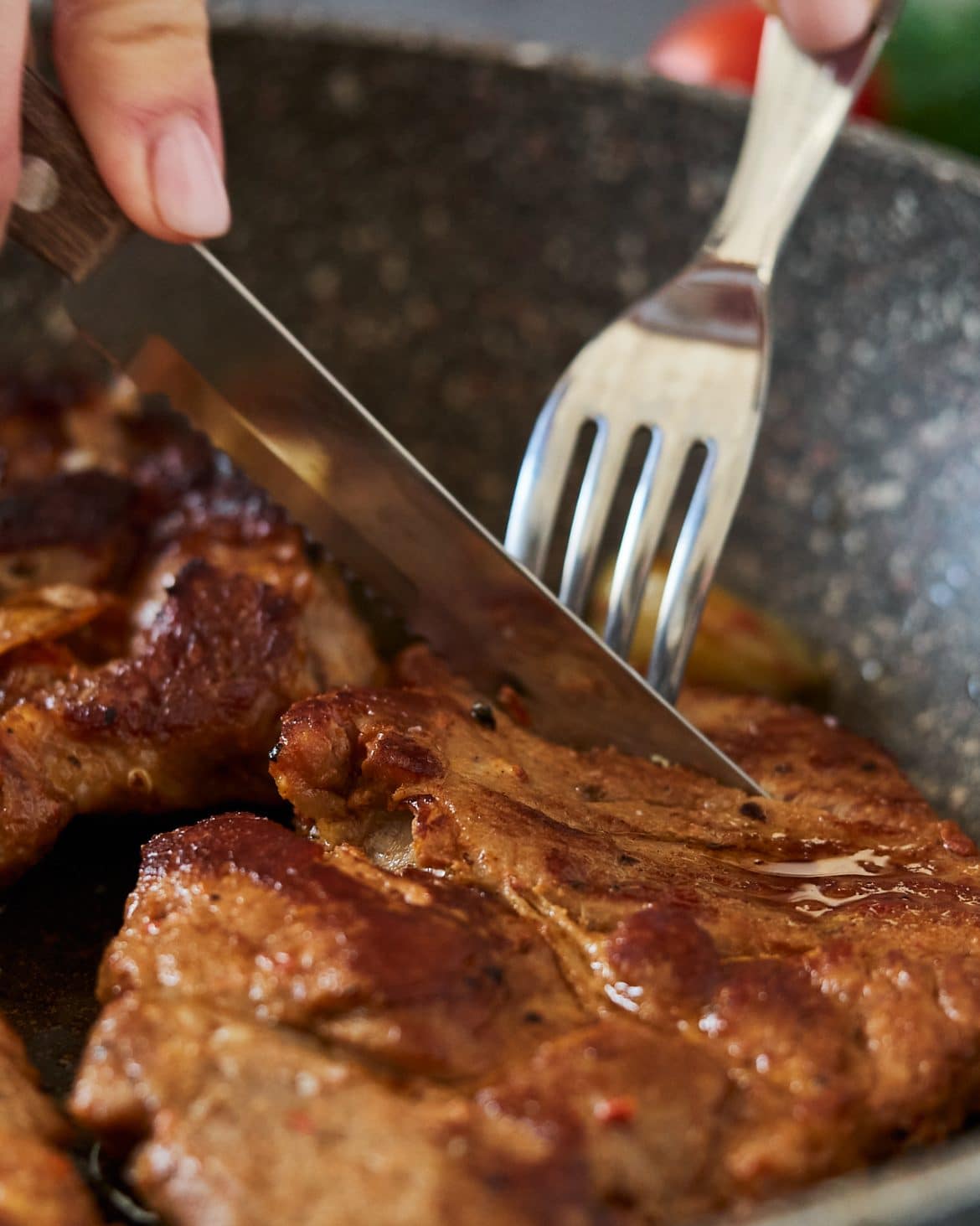 Tender and Juicy Pork Steak Recipe: 30 Minutes to Perfection - Delice ...