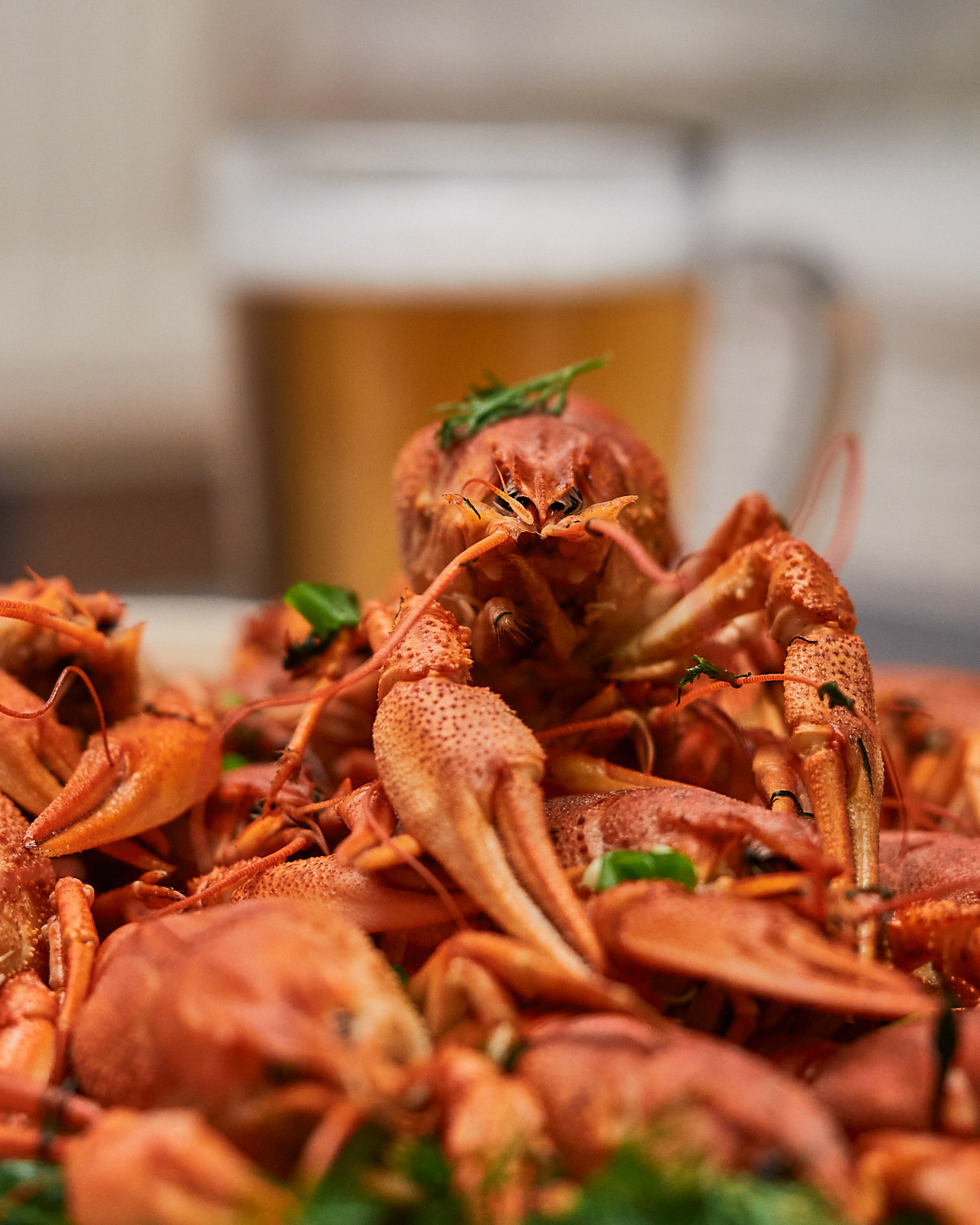 How to Eat Crawfish: Tips & Tricks for Perfect Boiling - Delice Recipes