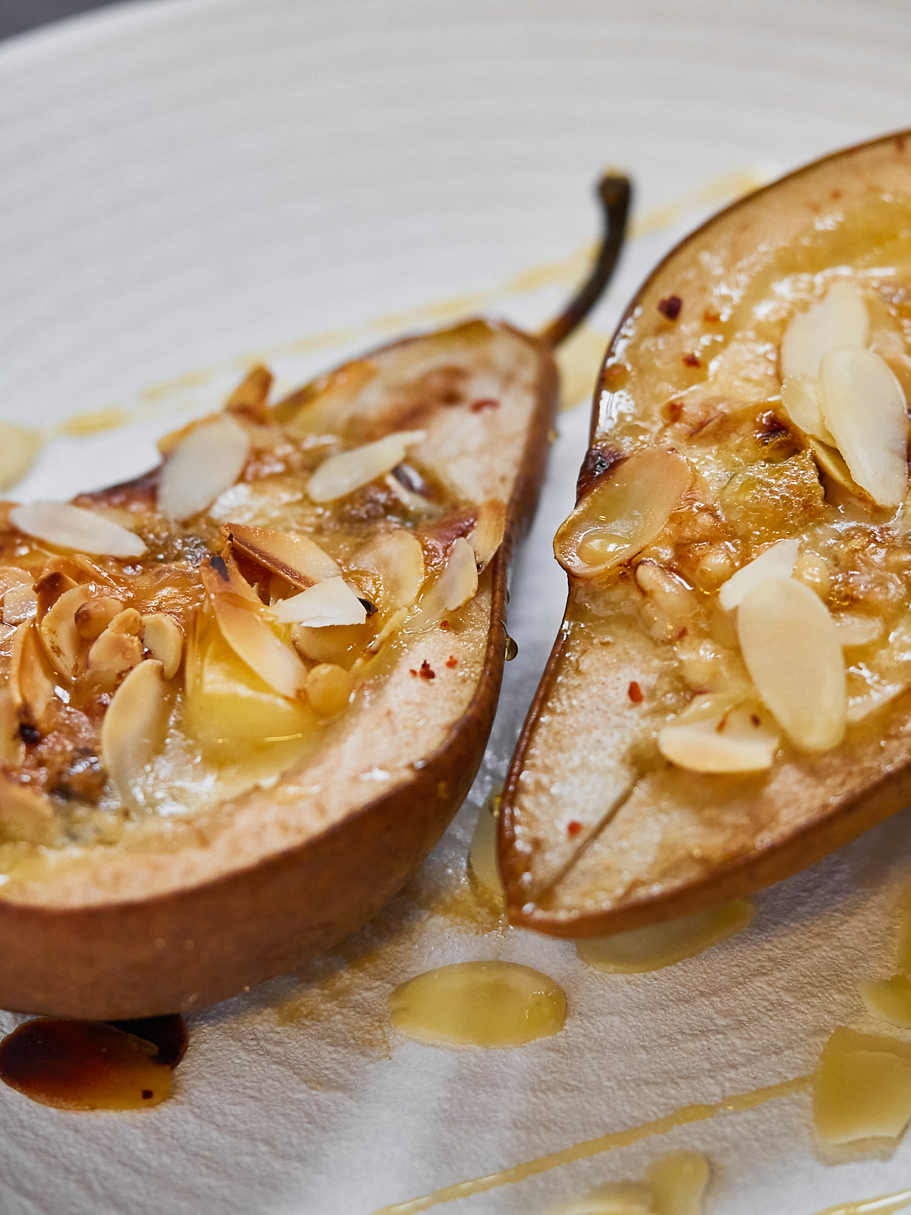 Roasted Pears With Blue Cheese - Delice Recipes