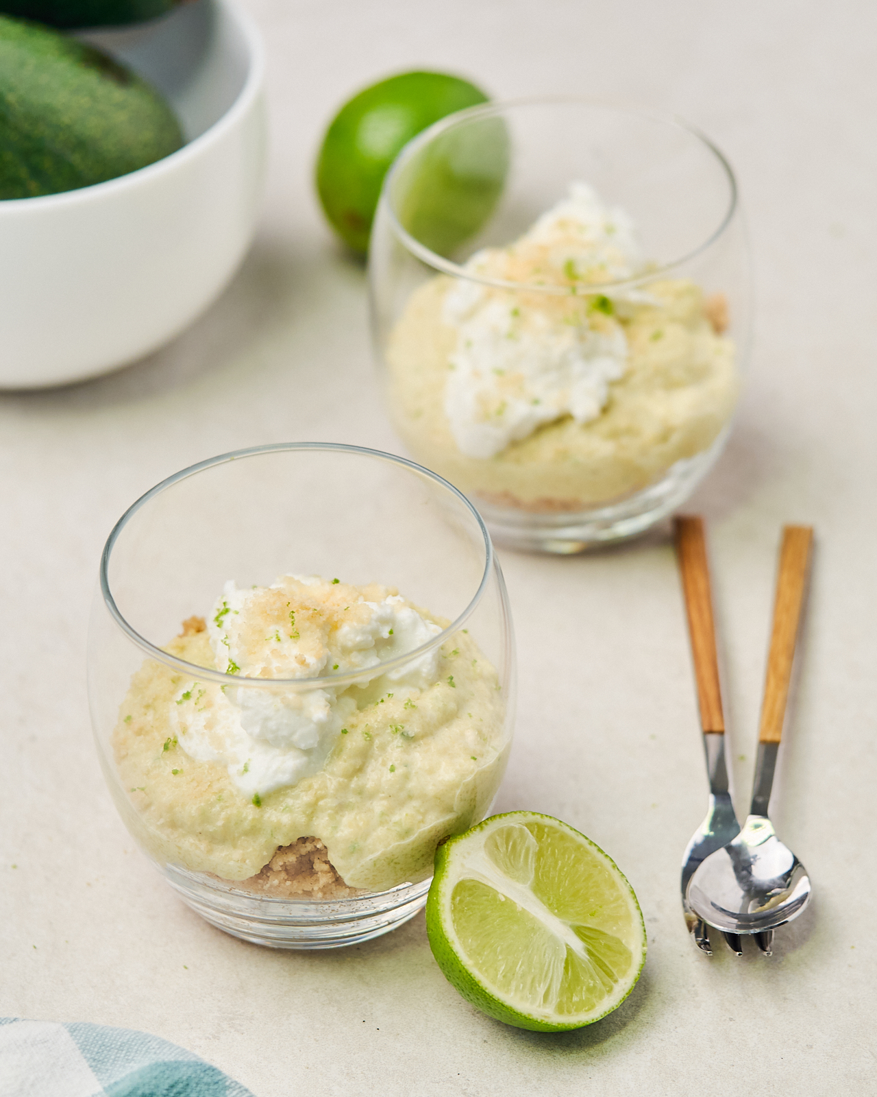 Creamy Avocado Dessert Mousse - Delice Recipes