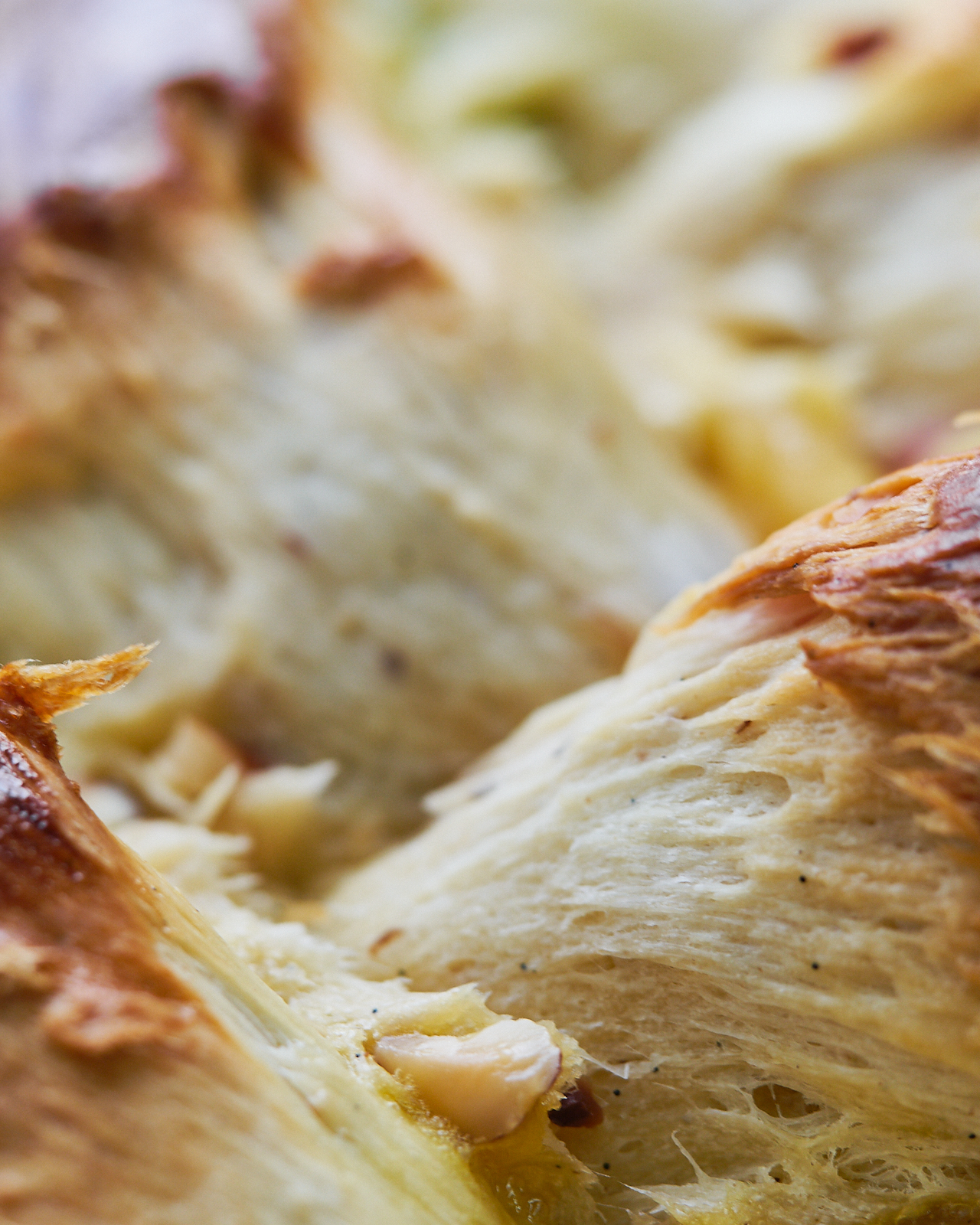 Moist and Sweet Christmas Bread - Delice Recipes