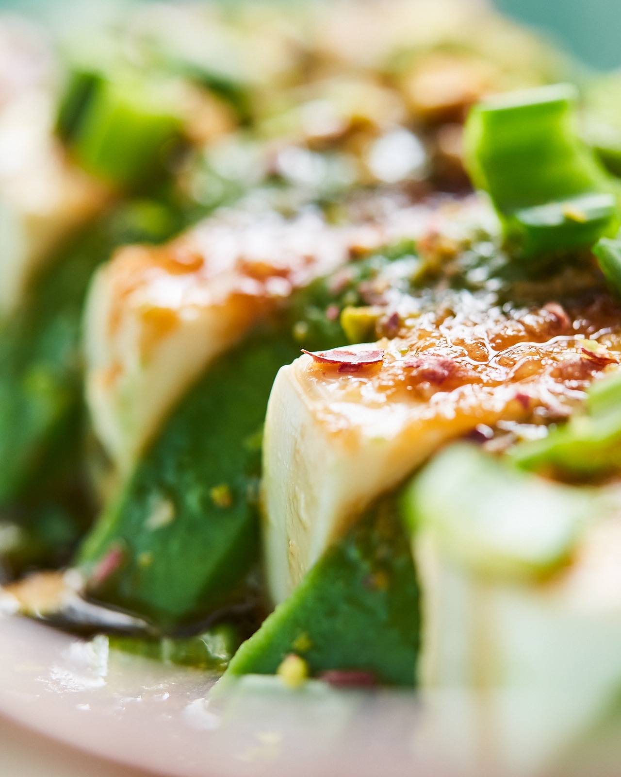 Vegan Tofu Avocado Salad - Delice Recipes