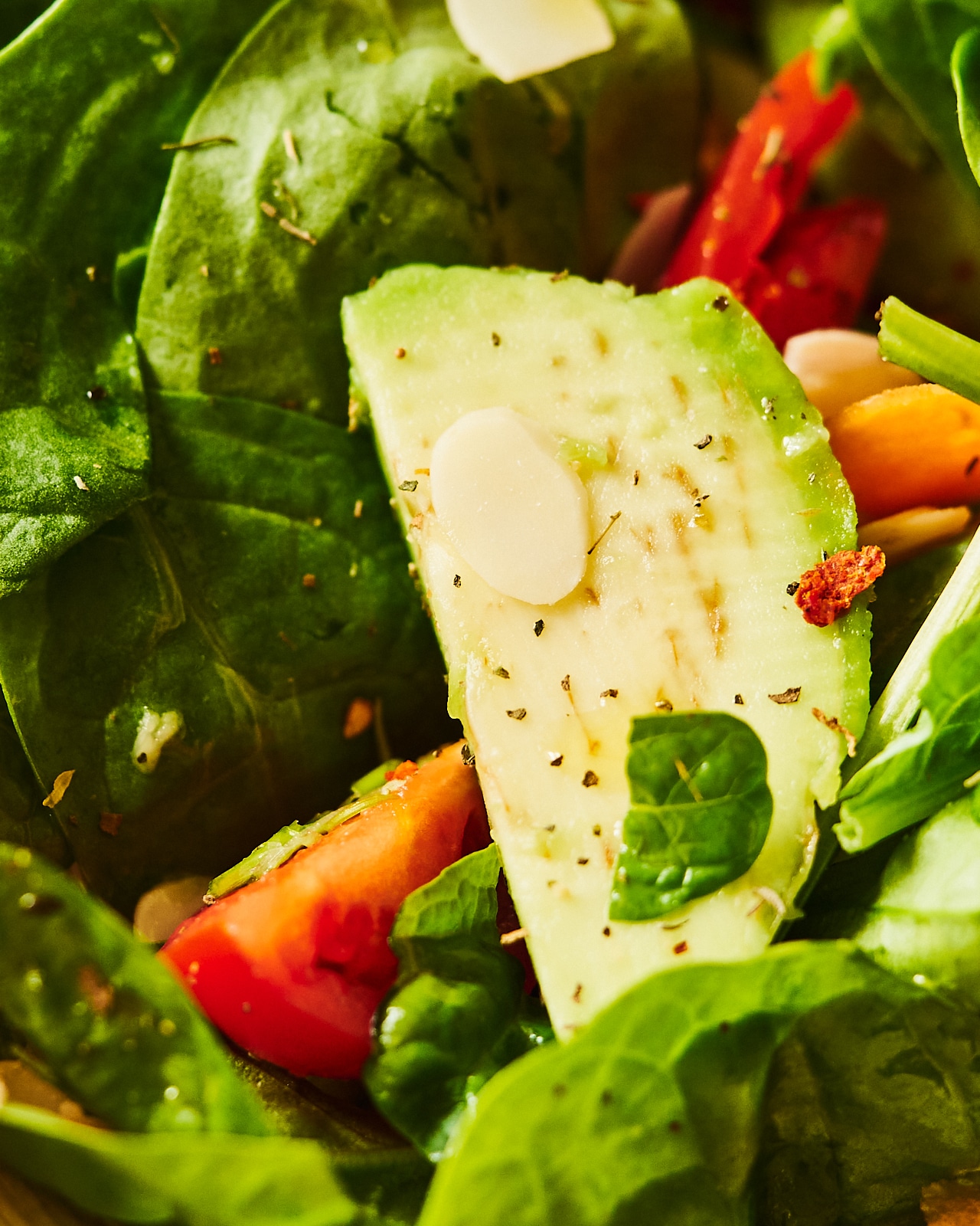 Healthy Spinach Avocado Salad - Delice Recipes