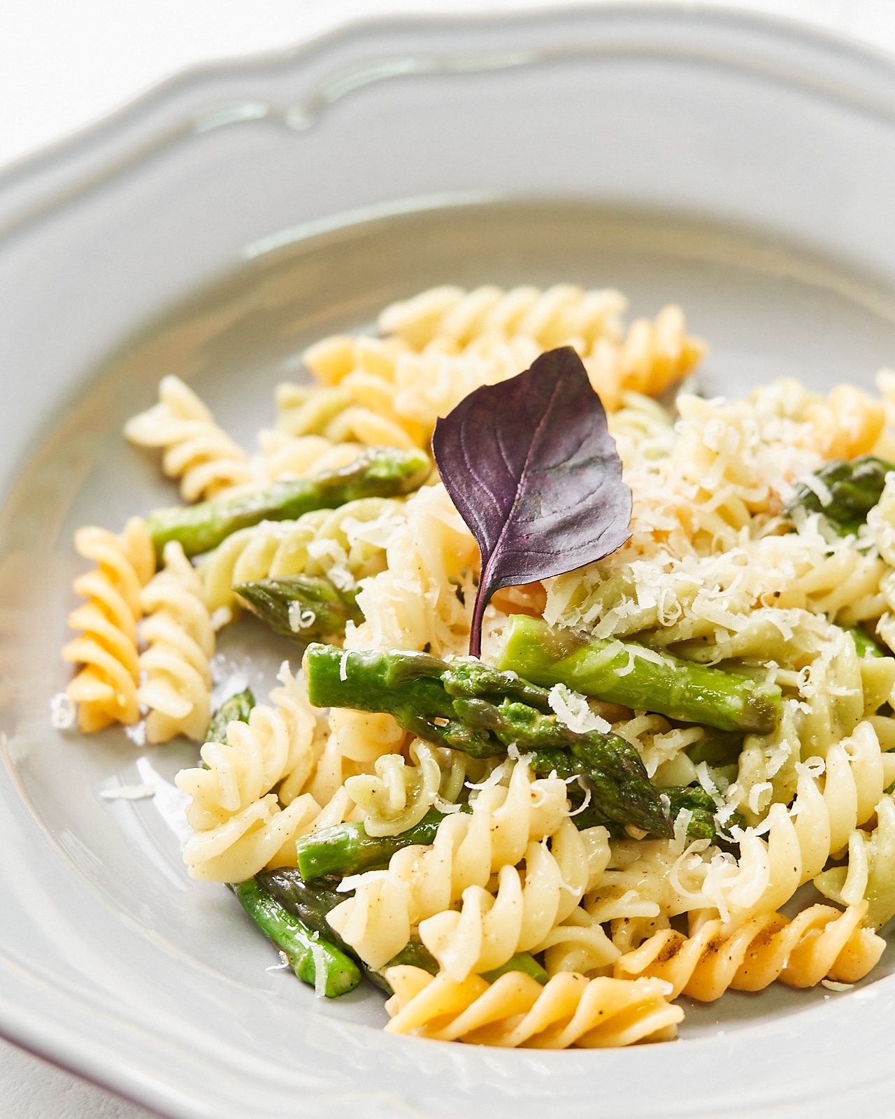 Lemon Garlic Asparagus Pasta [Video] - Delice Recipes