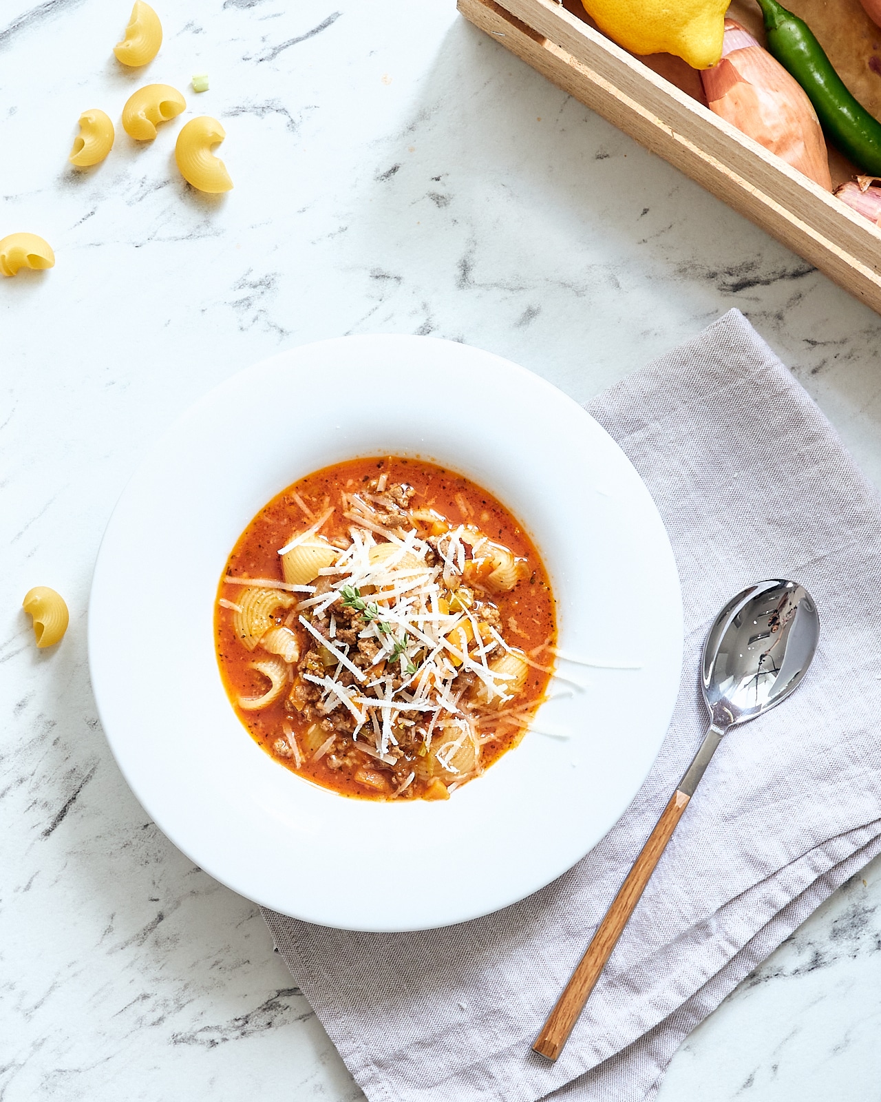 Bolognese Soup with Pasta Shells [Video] - Delice Recipes