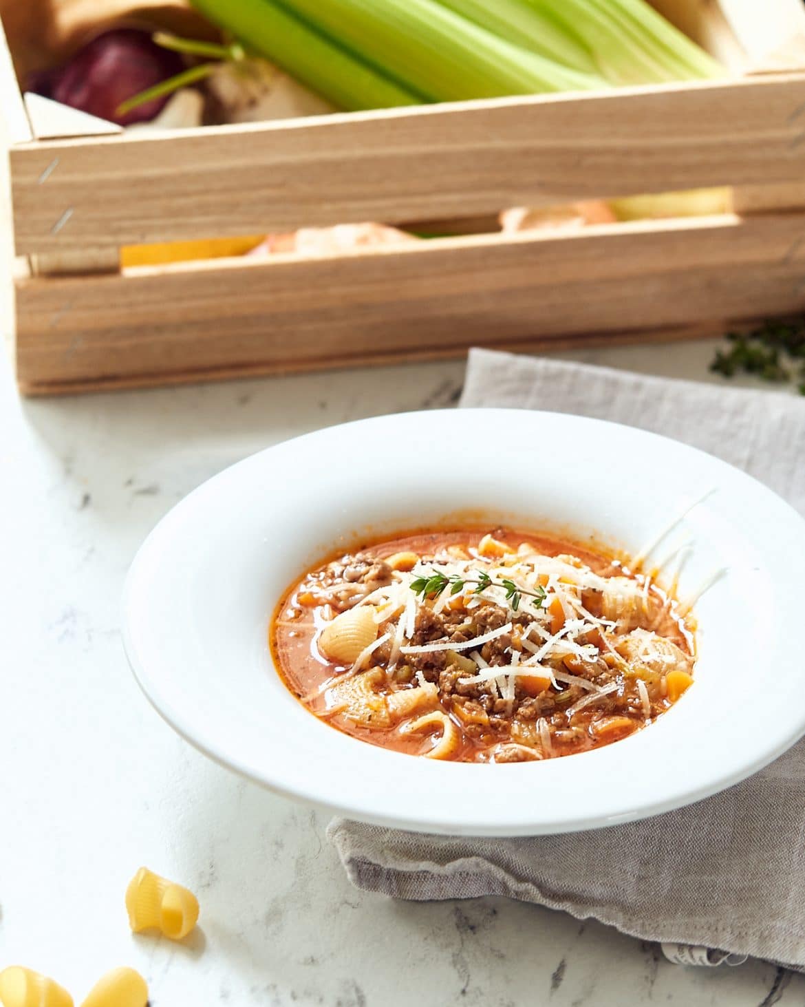 Bolognese Soup with Pasta Shells [Video] - Delice Recipes