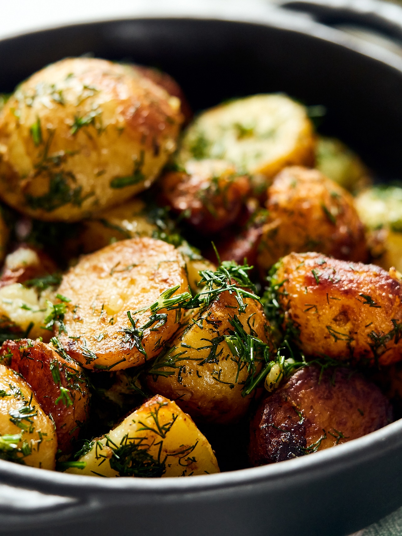 Buttered Dill Potatoes Easy Recipe - Delice Recipes