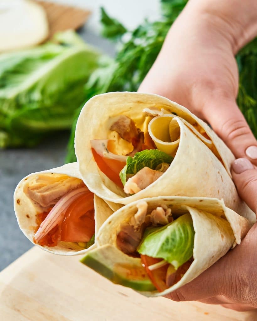 Easy and Quick Chicken Wrap [VIDEO] - Delice Recipes
