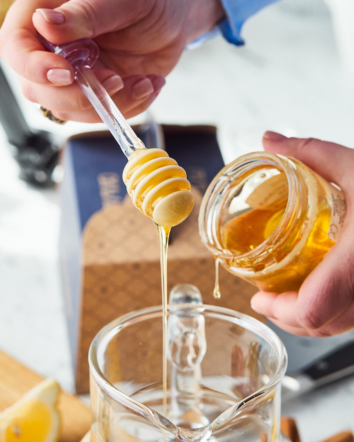 Immune Boosting Chamomile Lemon Tea [VIDEO] - Delice Recipes