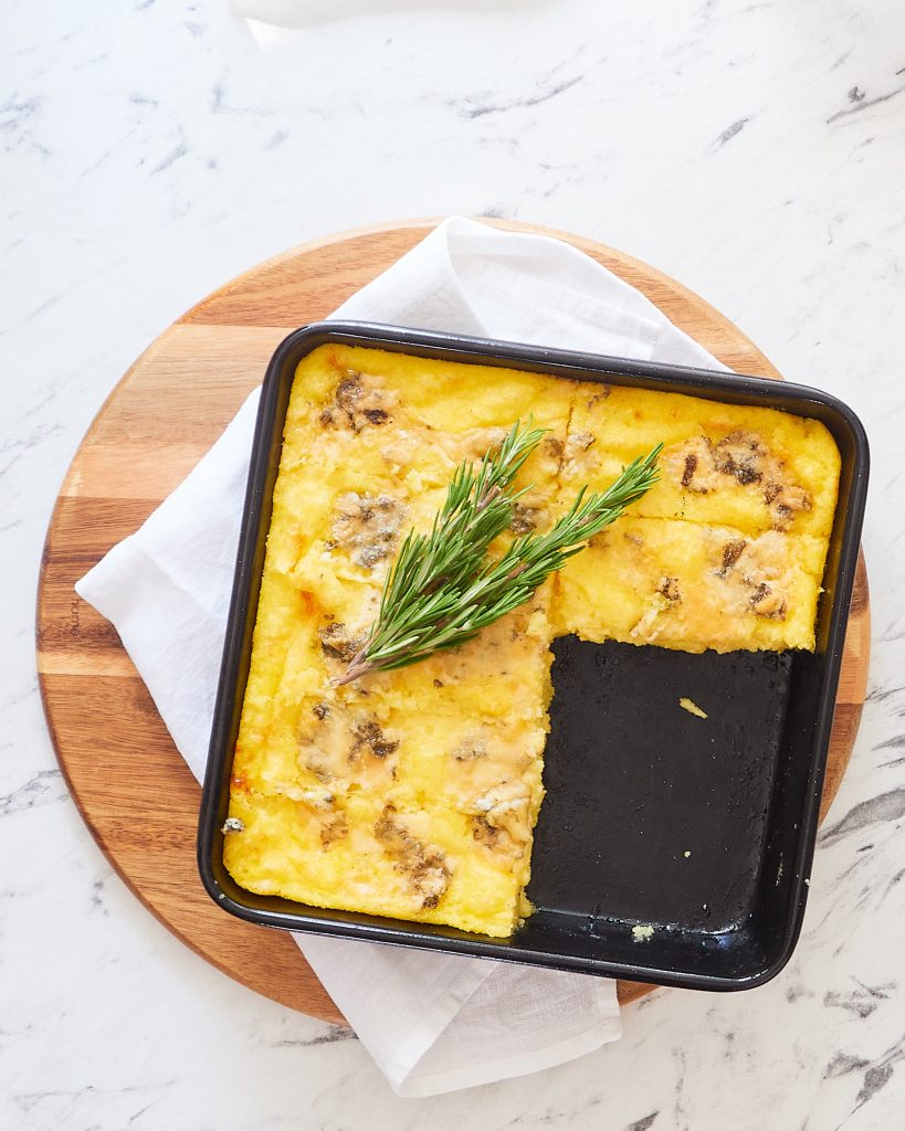 Baked Polenta with Gorgonzola [VIDEO] - Delice Recipes