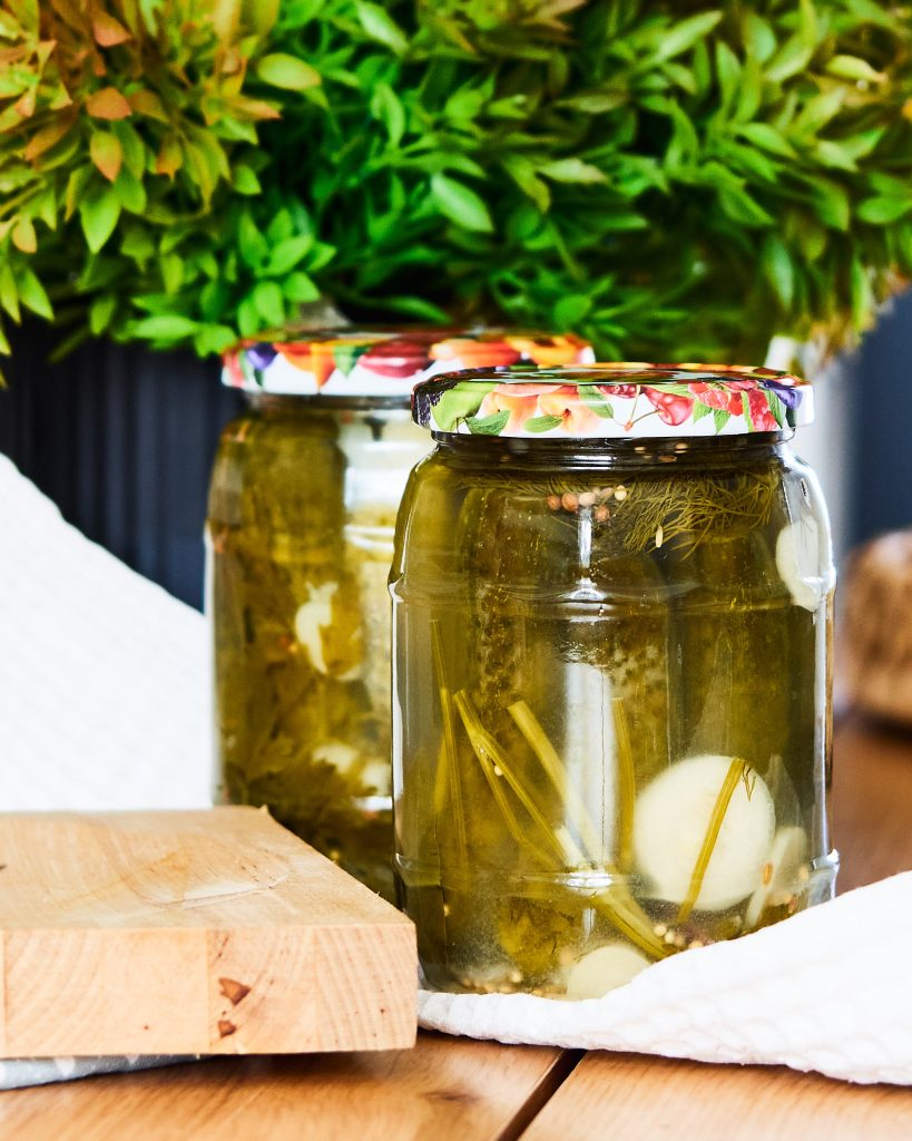 Homemade Crunchy Pickled Cucumbers [VIDEO] - Delice Recipes