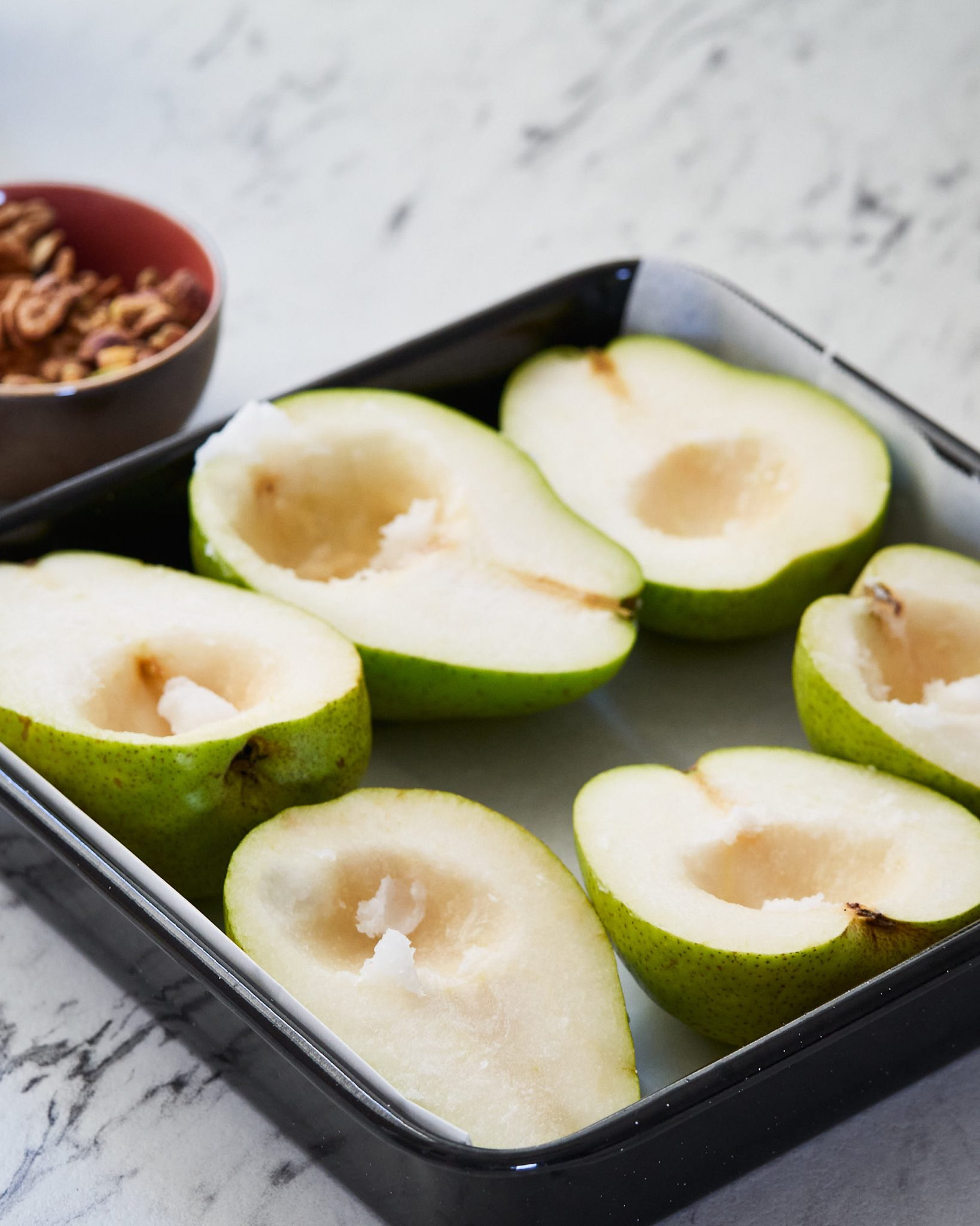 Baked Pears With Nuts & Ice Cream [Video] - Delice Recipes