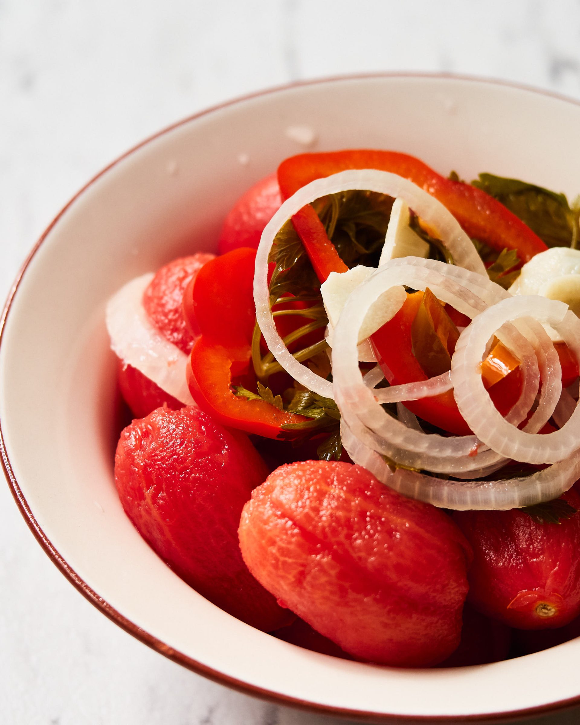 Homemade Spicy Pickled Tomatoes [Video] - Delice Recipes