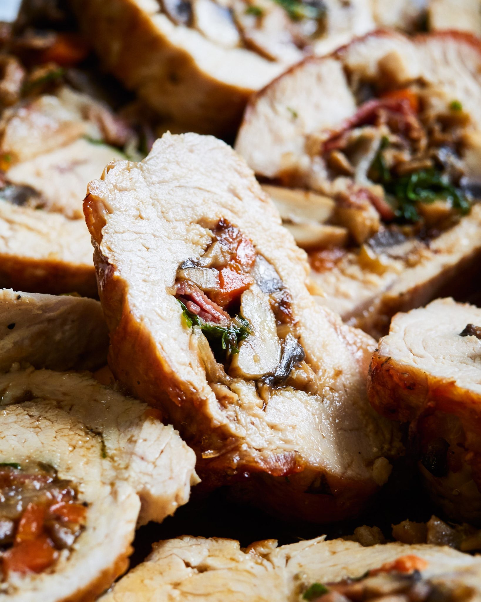 Turkey Roll With Mushroom Filling [VIDEO] - Delice Recipes