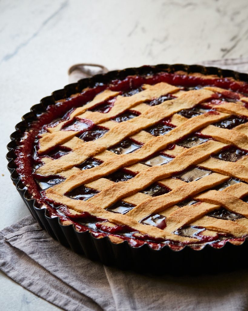 Homemade Strawberry Jam Tart [VIDEO] - Delice Recipes