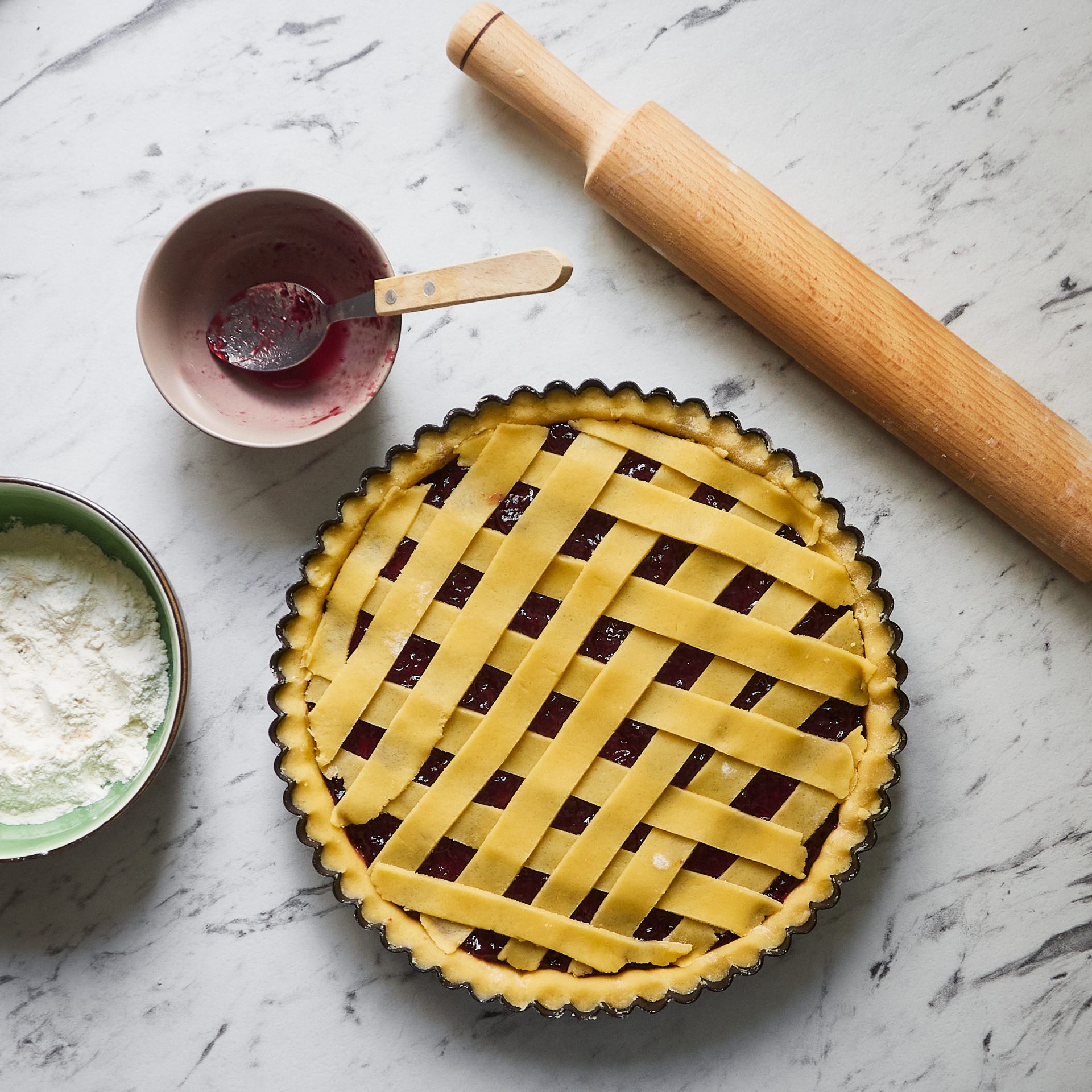Homemade Strawberry Jam Tart [VIDEO] - Delice Recipes