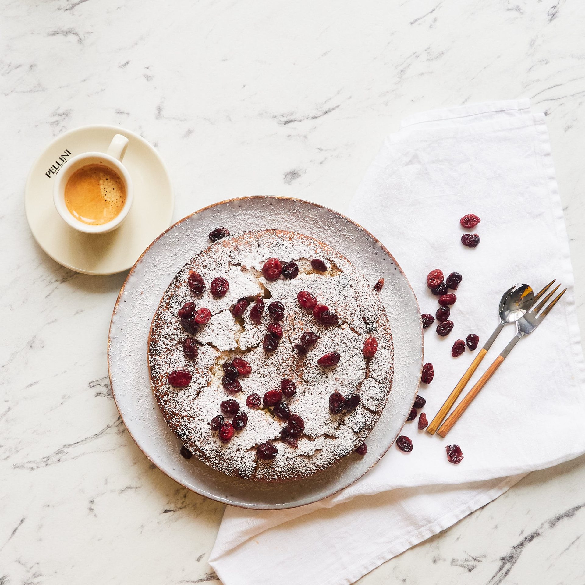 Vegan Lime Cranberry Cake [VIDEO] - Delice Recipes