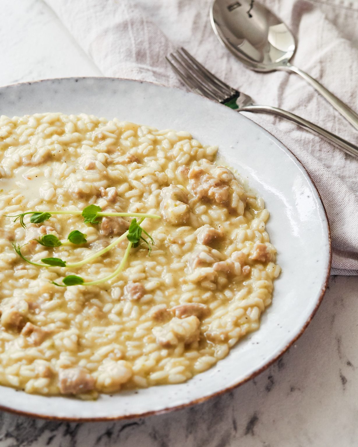 Risotto with sausage and zucchini cream [VIDEO] - Delice Recipes