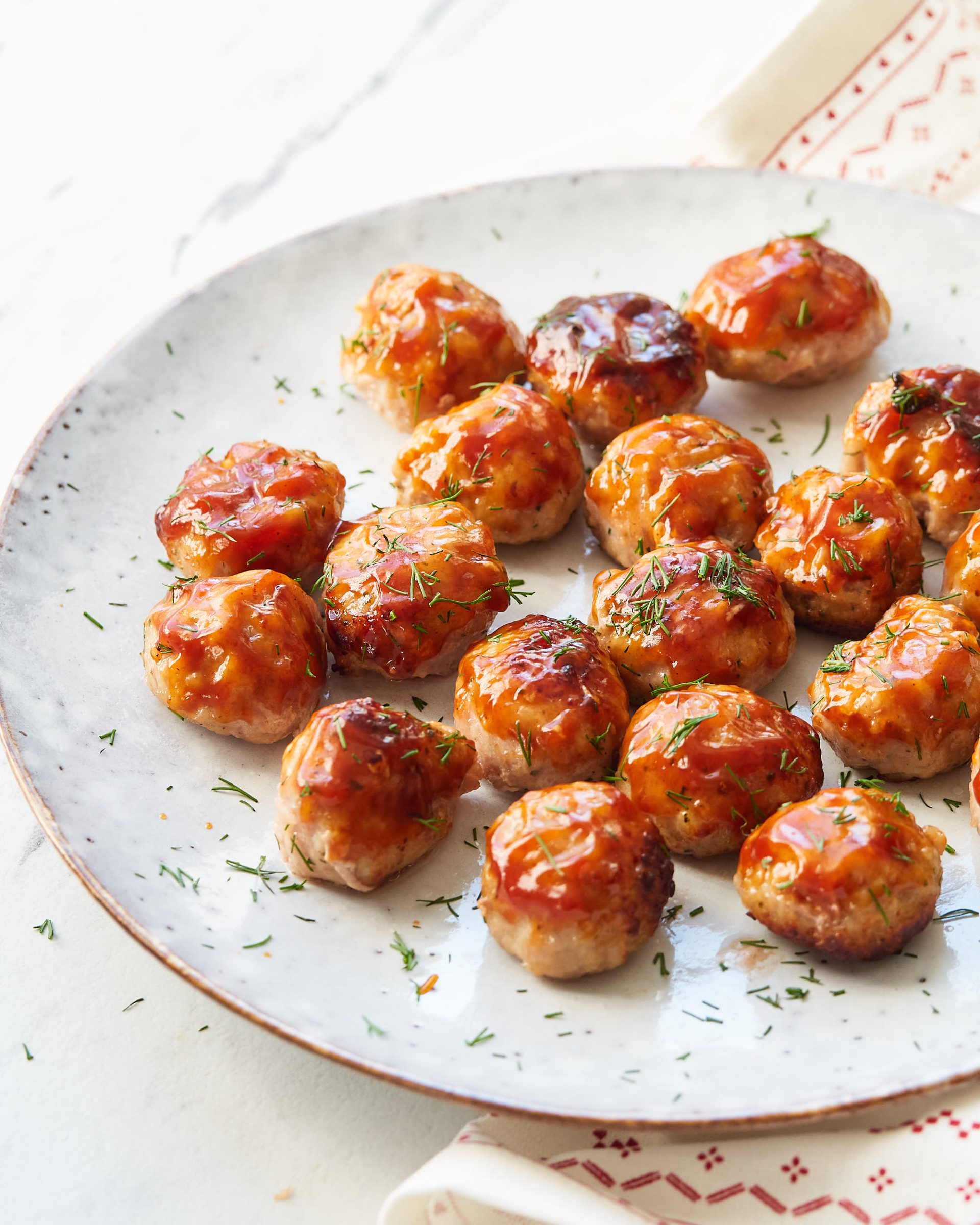 10-Minute Air Fryer Frozen Meatballs Recipe - Delice Recipes