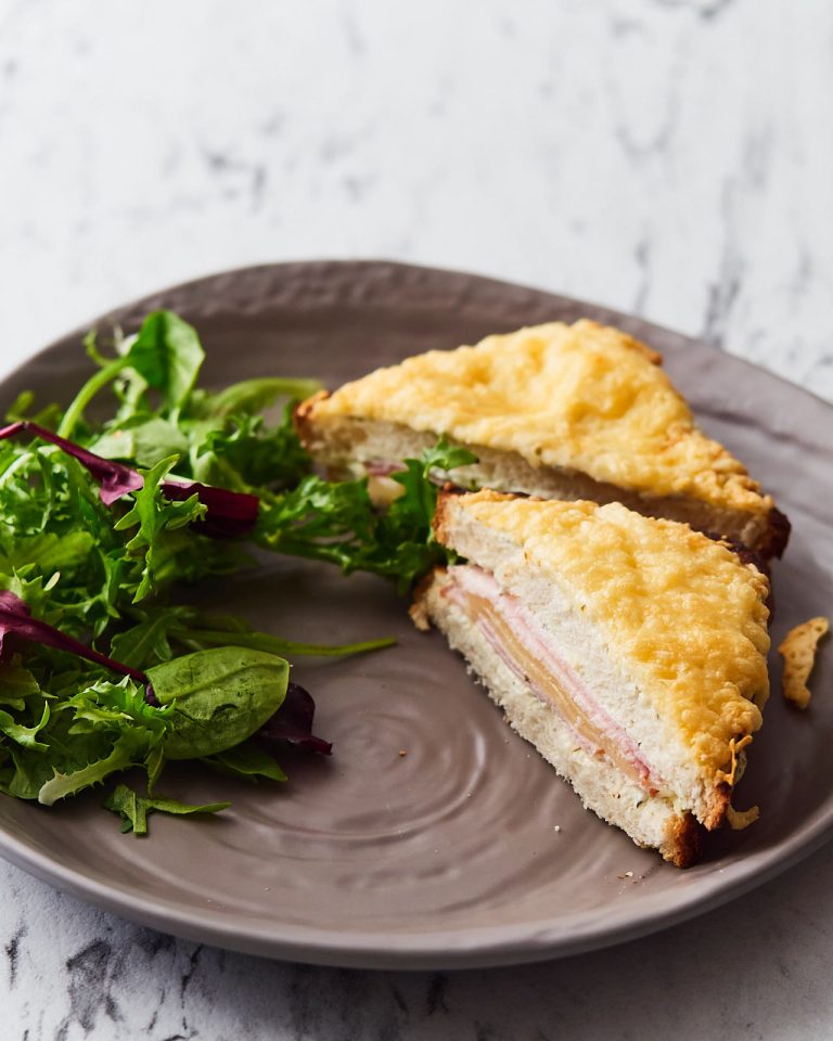 Delicious Air Fryer Cheesy Sandwich Recipe with Ham - Delice Recipes