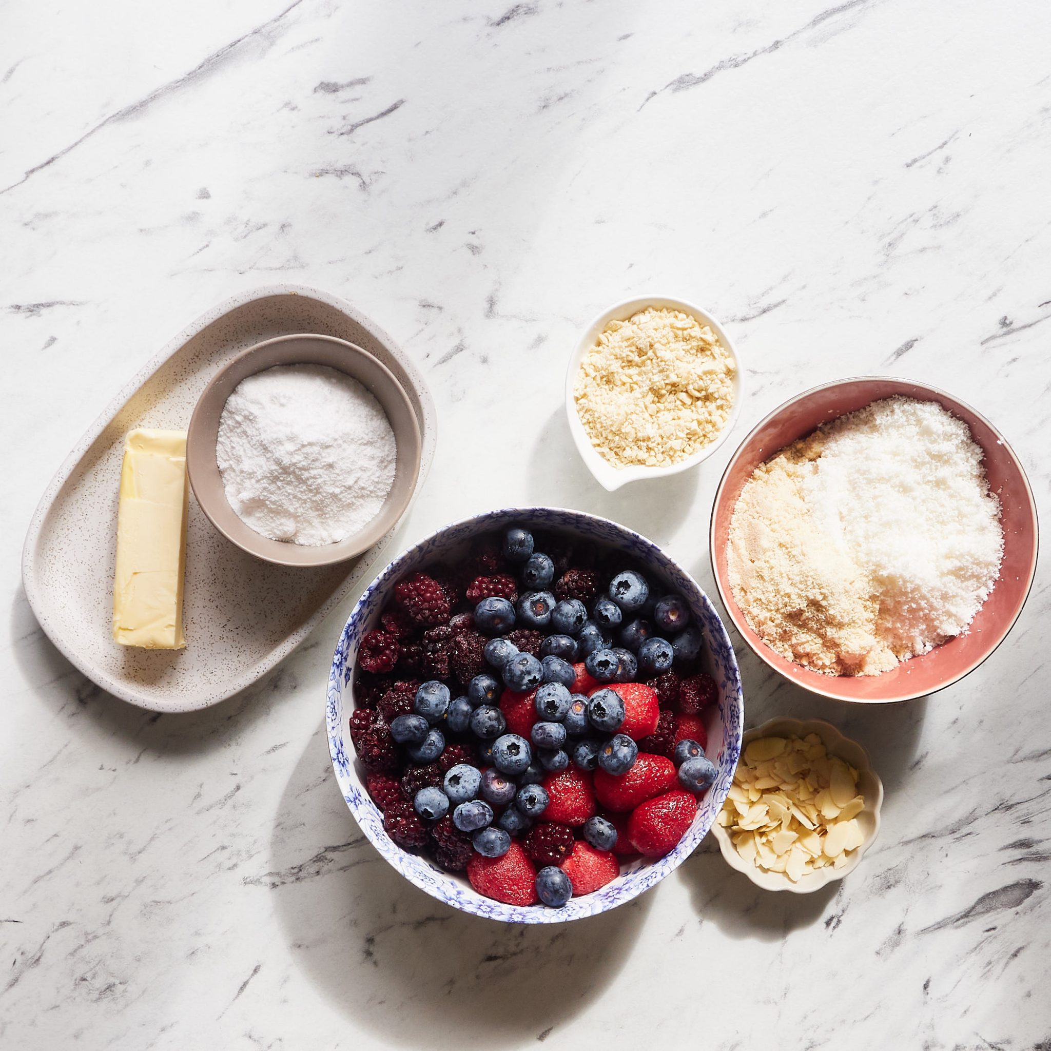 Easy and Quick Steps to Make Keto Berry Crumble - Delice Recipes