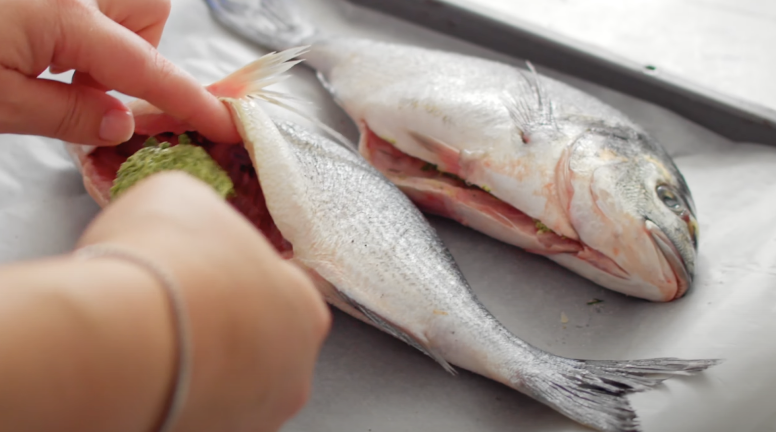 6-Ingredient Baked Sea Bream Recipe - Delice Recipes
